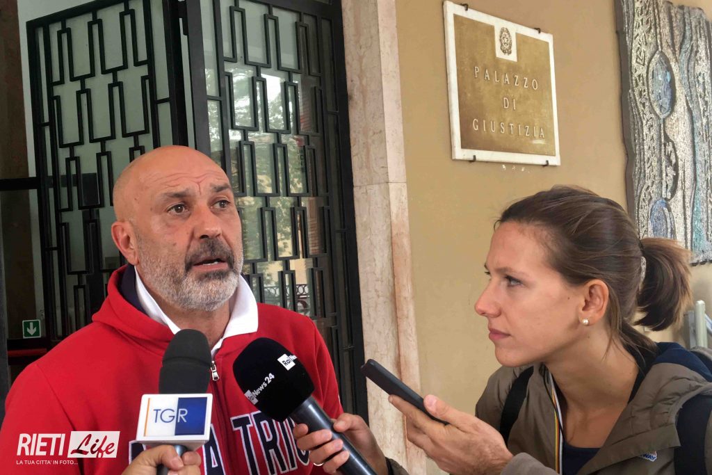 Pirozzi chiude le porte ai giornalisti: "Per un mese non parlerò con la ...