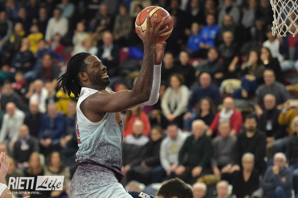 Magic Jones, 32 punti! La Npc vince all'overtime la battaglia di Biella ...