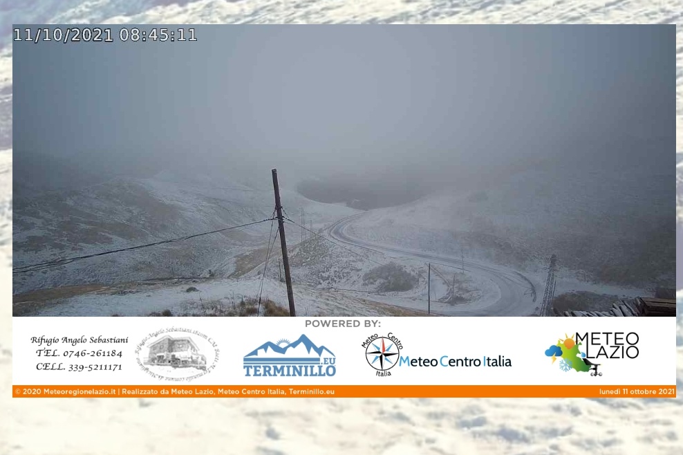 Terminillo, è arrivata la prima neve: montagna imbiancata nella notte ...