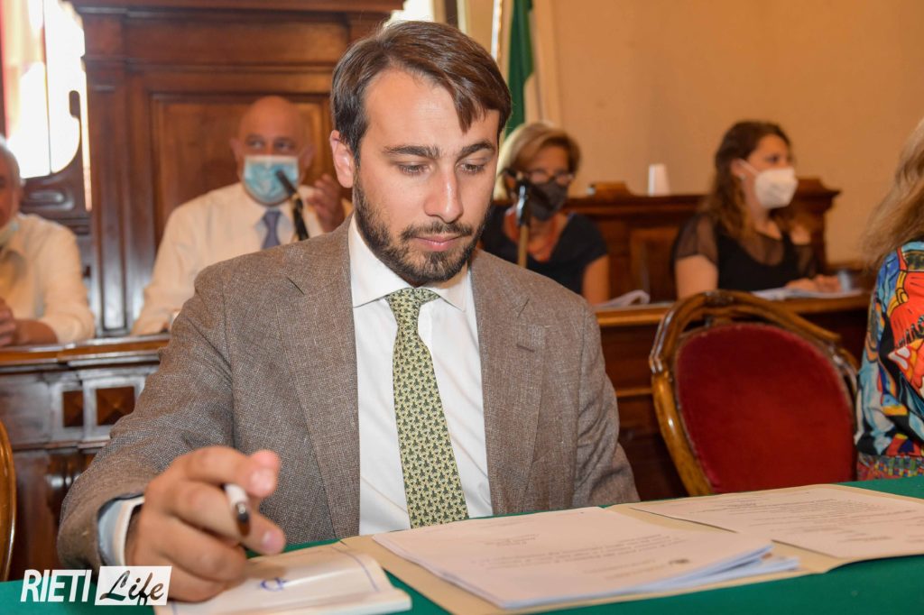 Il sindaco Sinibaldi: "Aggressione a giornalista Corradini è ...