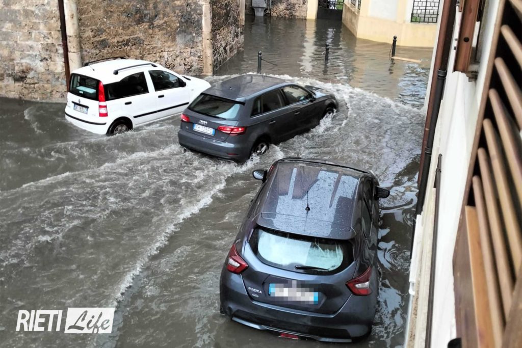 Via Nuova allagata: ci sono deviazioni al traffico - Rieti Life