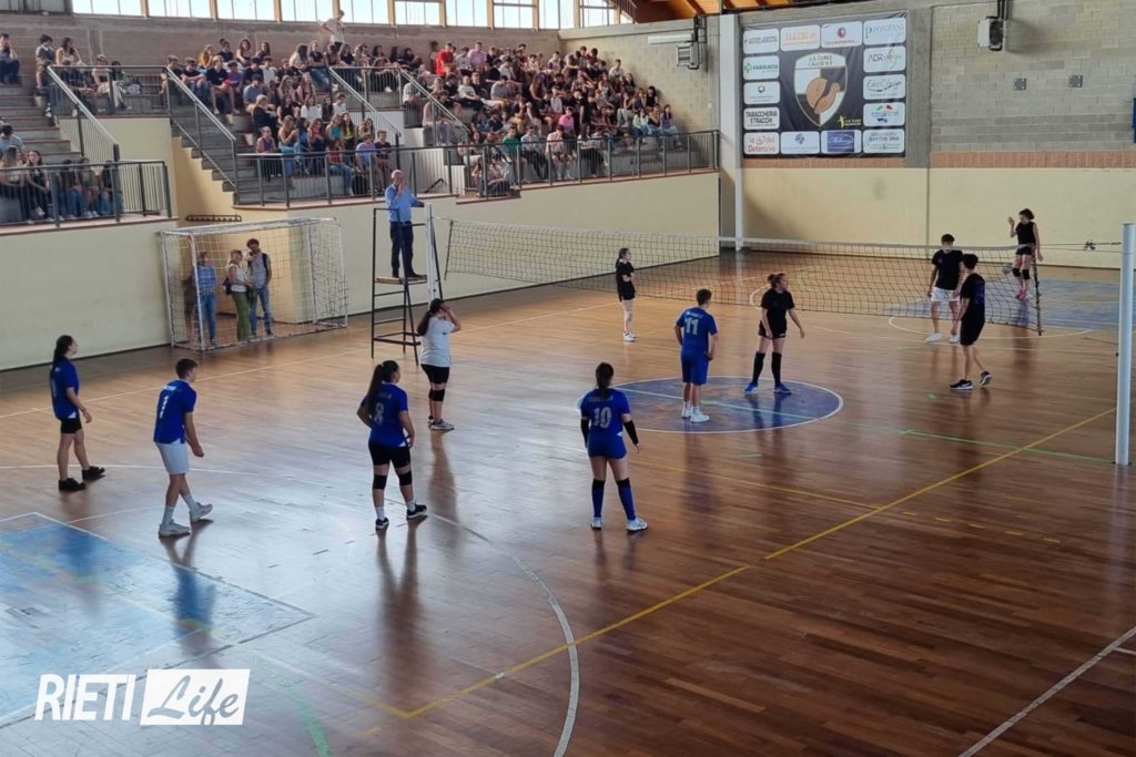 Al palazzetto di Passo Corese ultimo giorno di scuola all'insegna dello ...