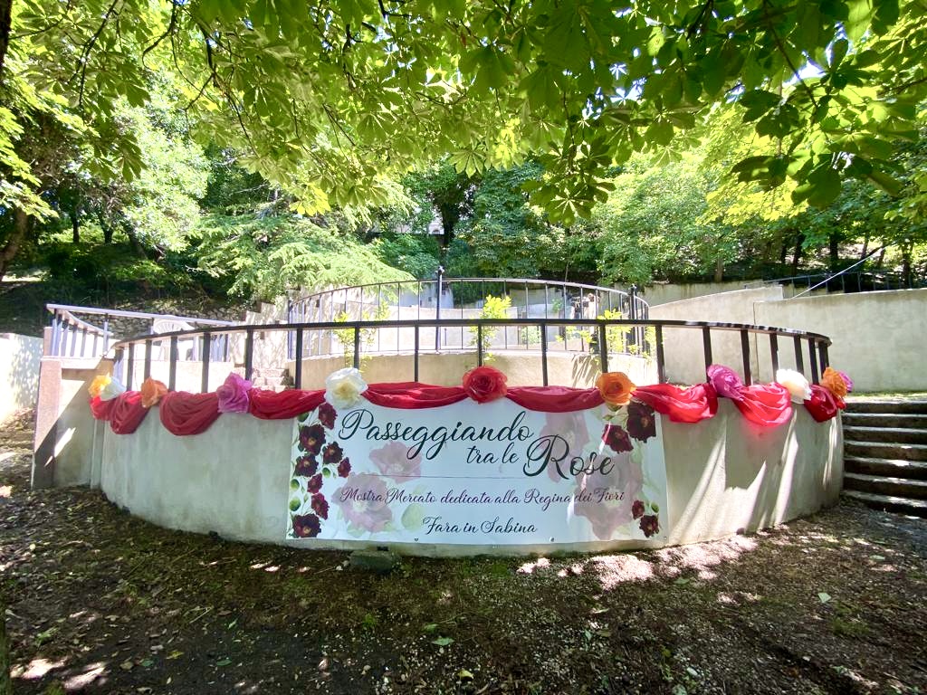 Viaggio nel mondo delle rose di Fara in Sabina: oggi, su Rai 3, andrà ...