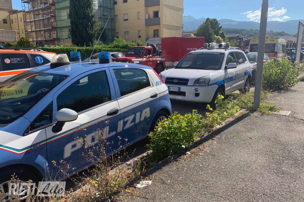 ++Sfratto in viale de Juliis, operazione delle forze dell'ordine in ...