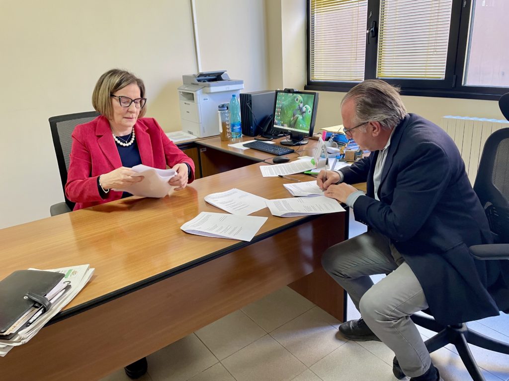 Firma del protocollo d’intesa tra l’istituto superiore Aldo Moro di ...