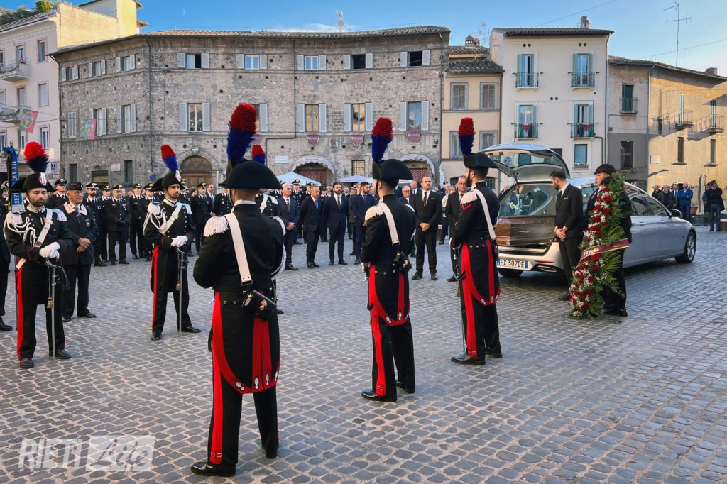 A Terni l’ultimo saluto al tenente colonnello Matteo Branchinelli ...