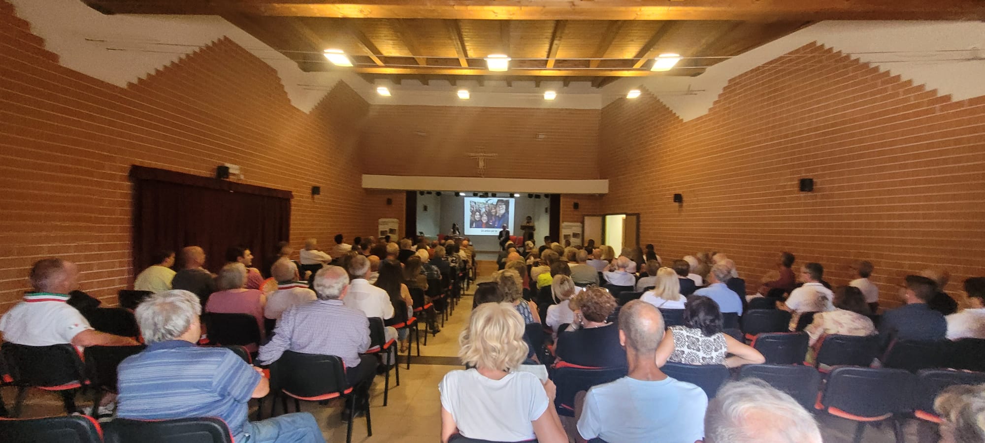 Successo a Santa Rufina per la presentazione del libro di Mario ...